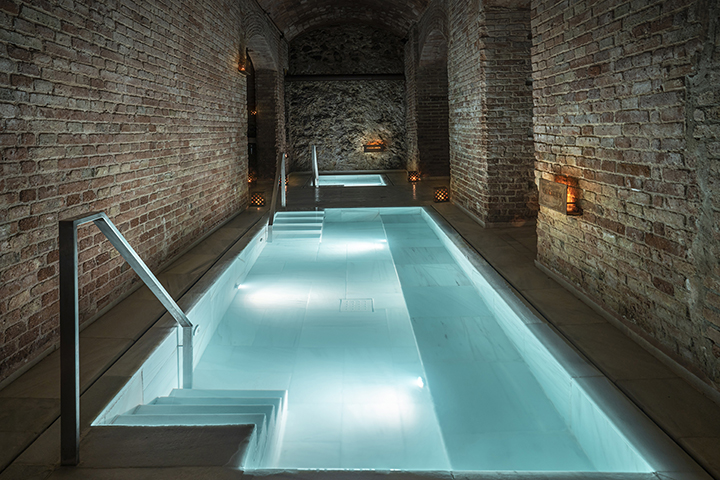 Thermal Bath & Relaxing Massage 45min | AIRE Ancient Baths Copenhagen